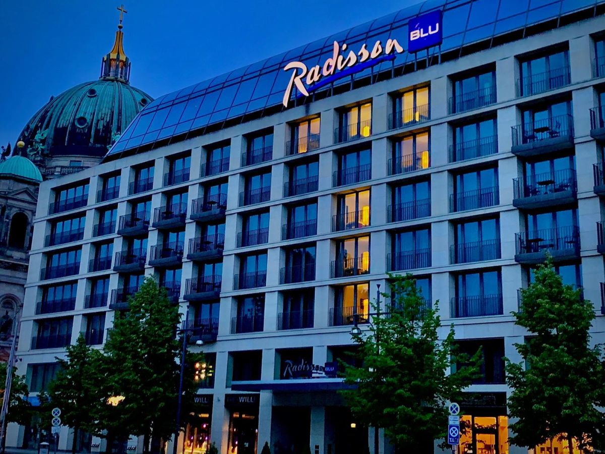 Radisson Blu Lichter-Countdown bis zur Wiedereröffnung - openPR