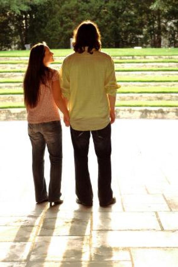 Frauen bevorzugen große Männer - openPR