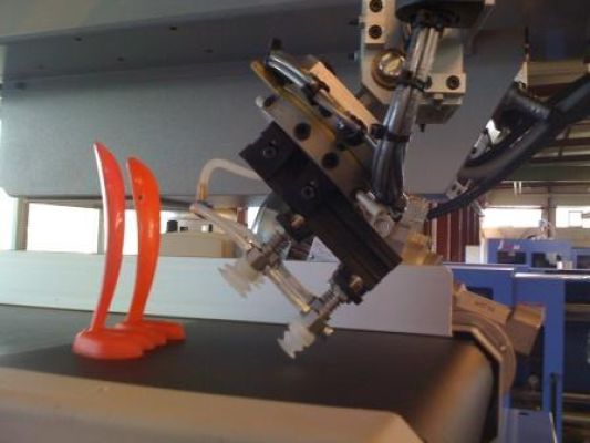 WEMO ROBOT SYSTEME GmbH mit einem WEMO 6-5 Basic Roboter auf dem Evonik ...