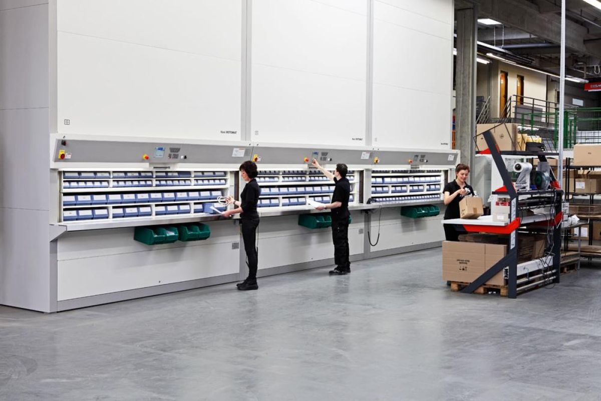 Bartscher optimiert seine Ersatzteil-Lagerhaltung - Paternoster-System ...