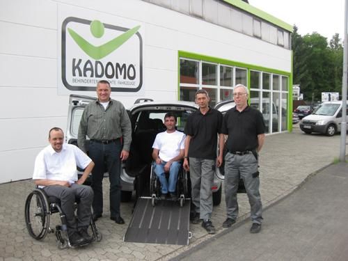 Premiere für KADOMO LIFT:EINS - Ultrakompakte Rollstuhlhebebühne wird ...