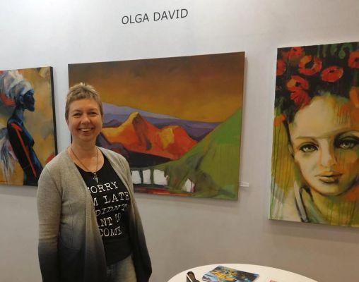 Die Landauer Künstlerin Olga David stellt im Carrousel du Louvre in ...