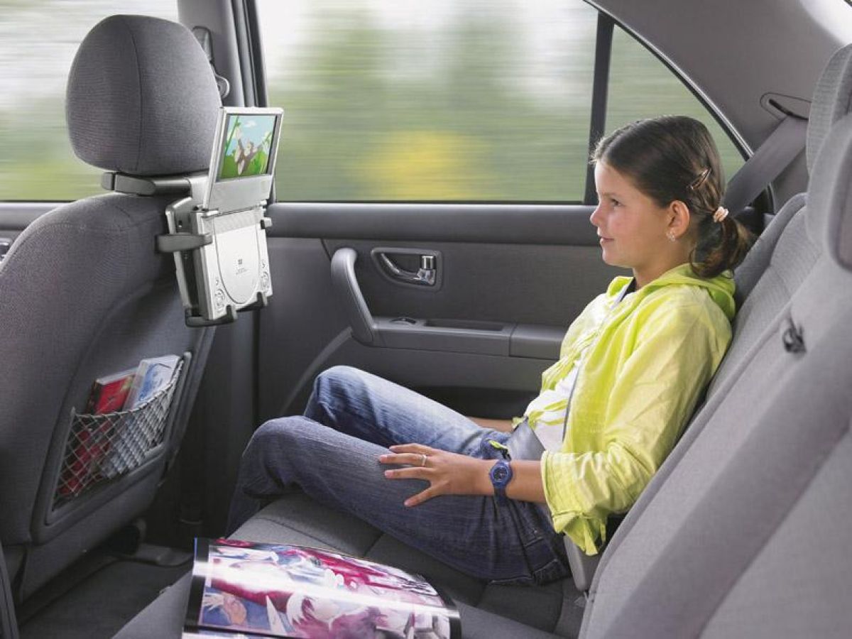 Schnepel/Vogel´s stellt vor: DVDock™ – der neue beste Freund eines portablen DVD-Players