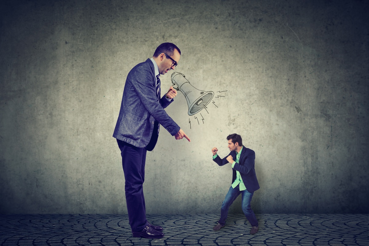 Bossing: Definition, Auswirkungen & Prävention